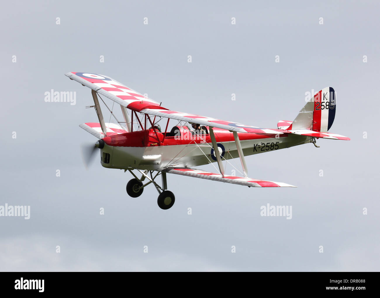 Dehavilland dh82a tiger moth hi-res stock photography and images - Alamy