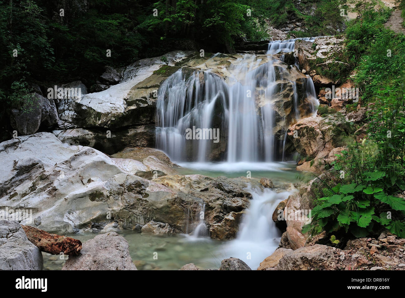 Slow waterfall hi-res stock photography and images - Alamy