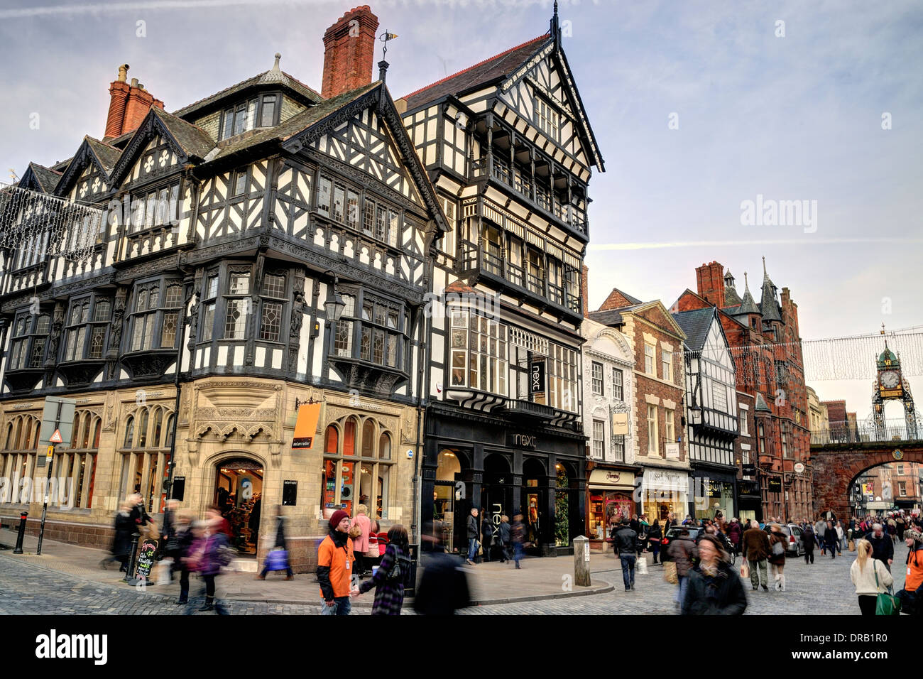 Tudor scene hi-res stock photography and images - Alamy