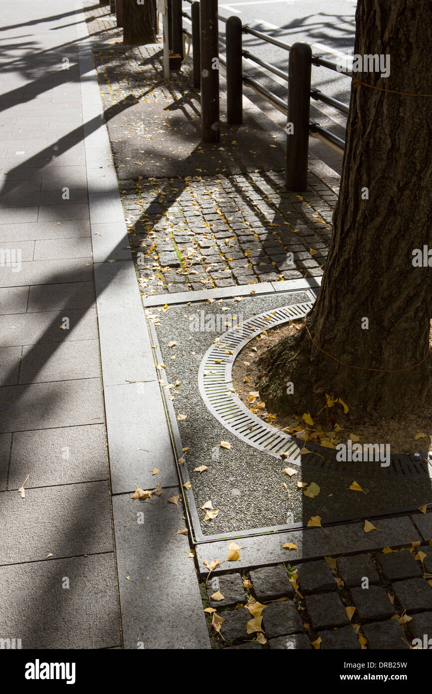 Walk in osaka hi-res stock photography and images - Alamy