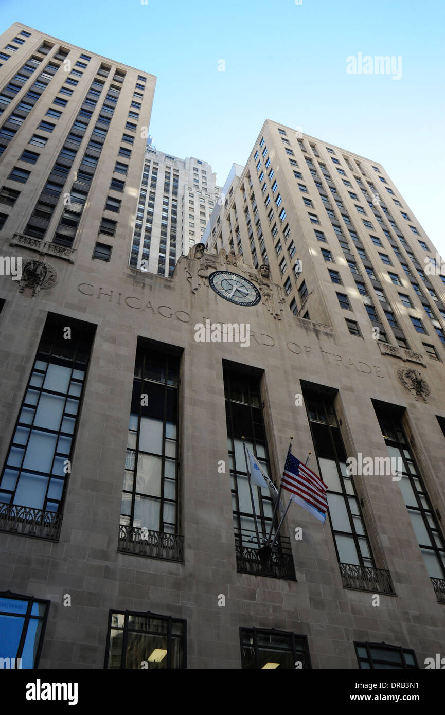 Lasalle street and trade building hi-res stock photography and images ...