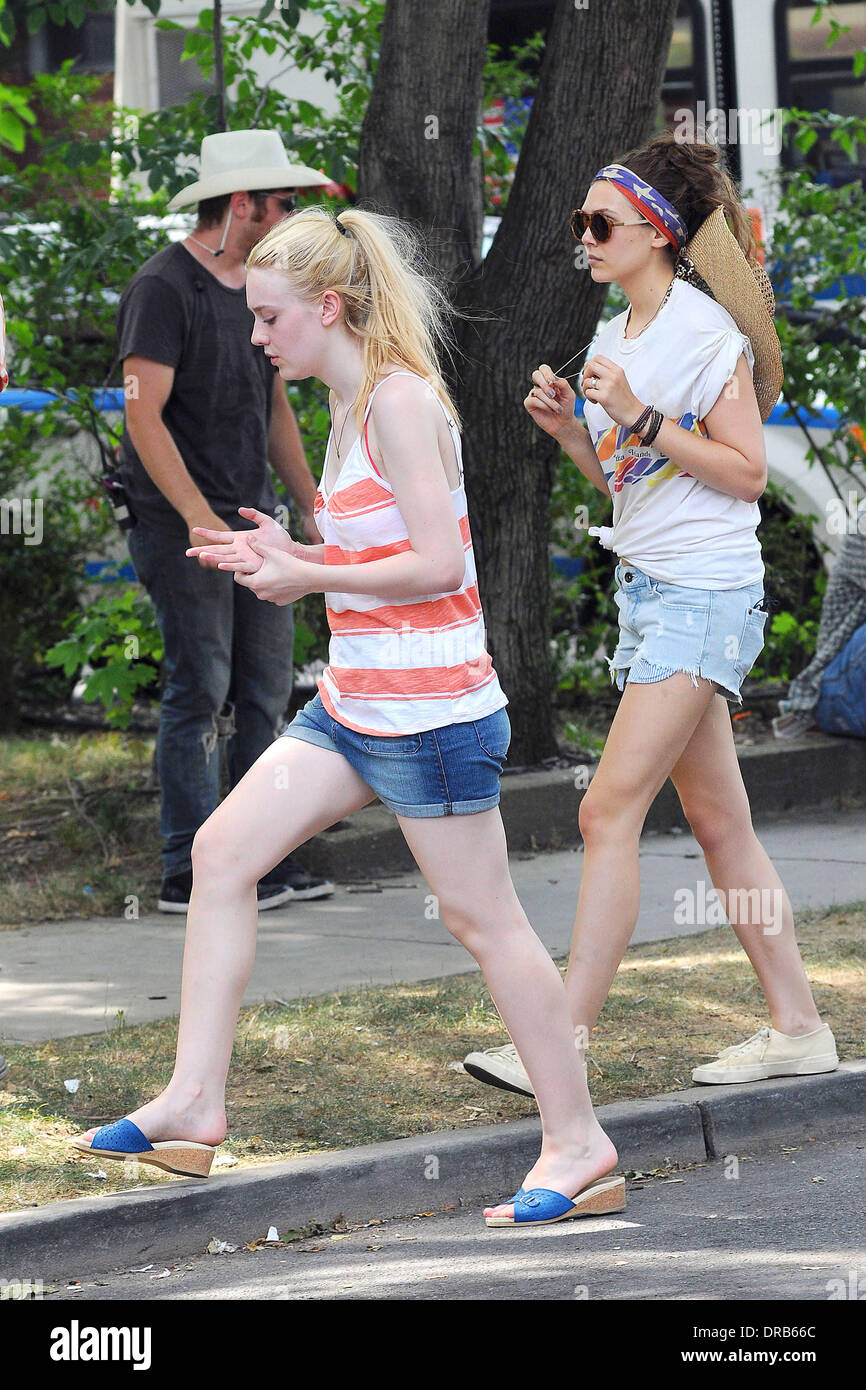 Elizabeth Olsen And Dakota Fanning