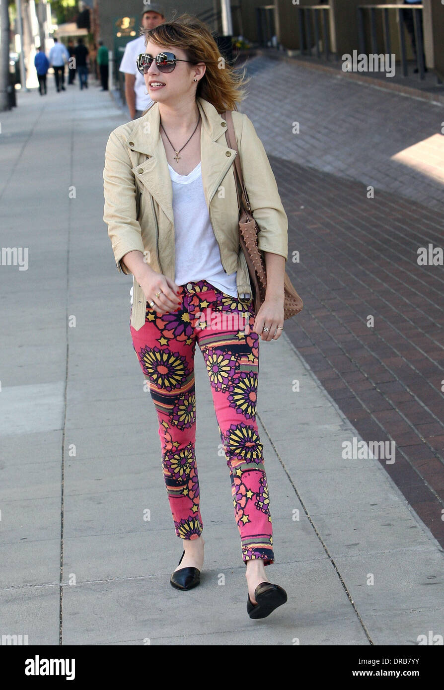 Kelly cunningham roberts hi-res stock photography and images - Alamy