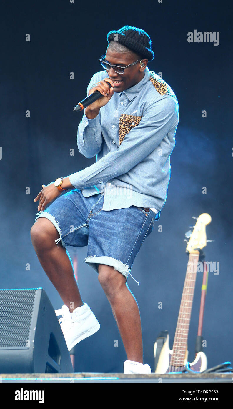 Labrinth Barclaycard Wireless Festival 2012 - Day 3 London, England ...