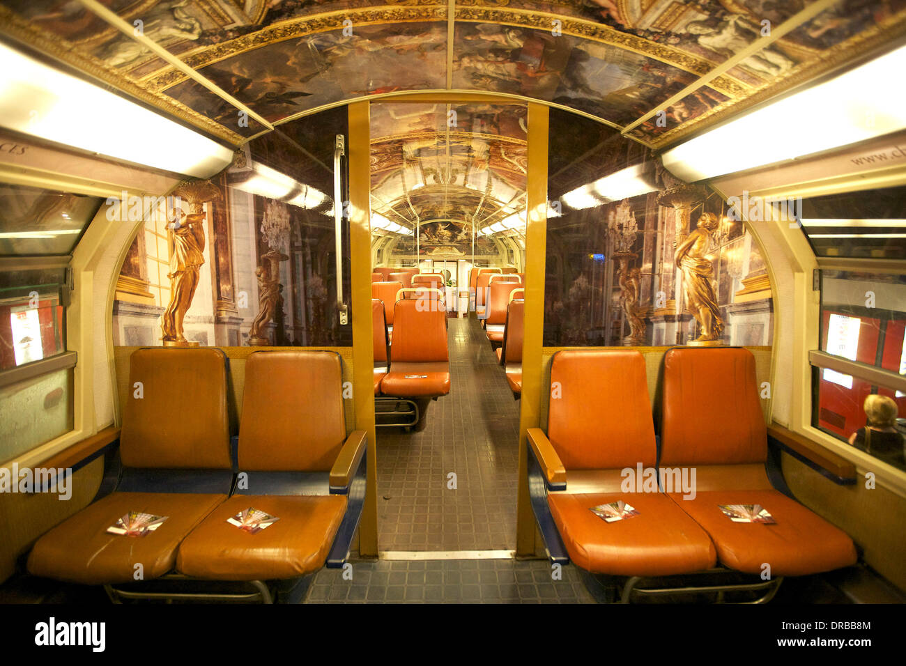 Atmosphere Trains connecting Versailles-Rive-Gauche and the Francois ...