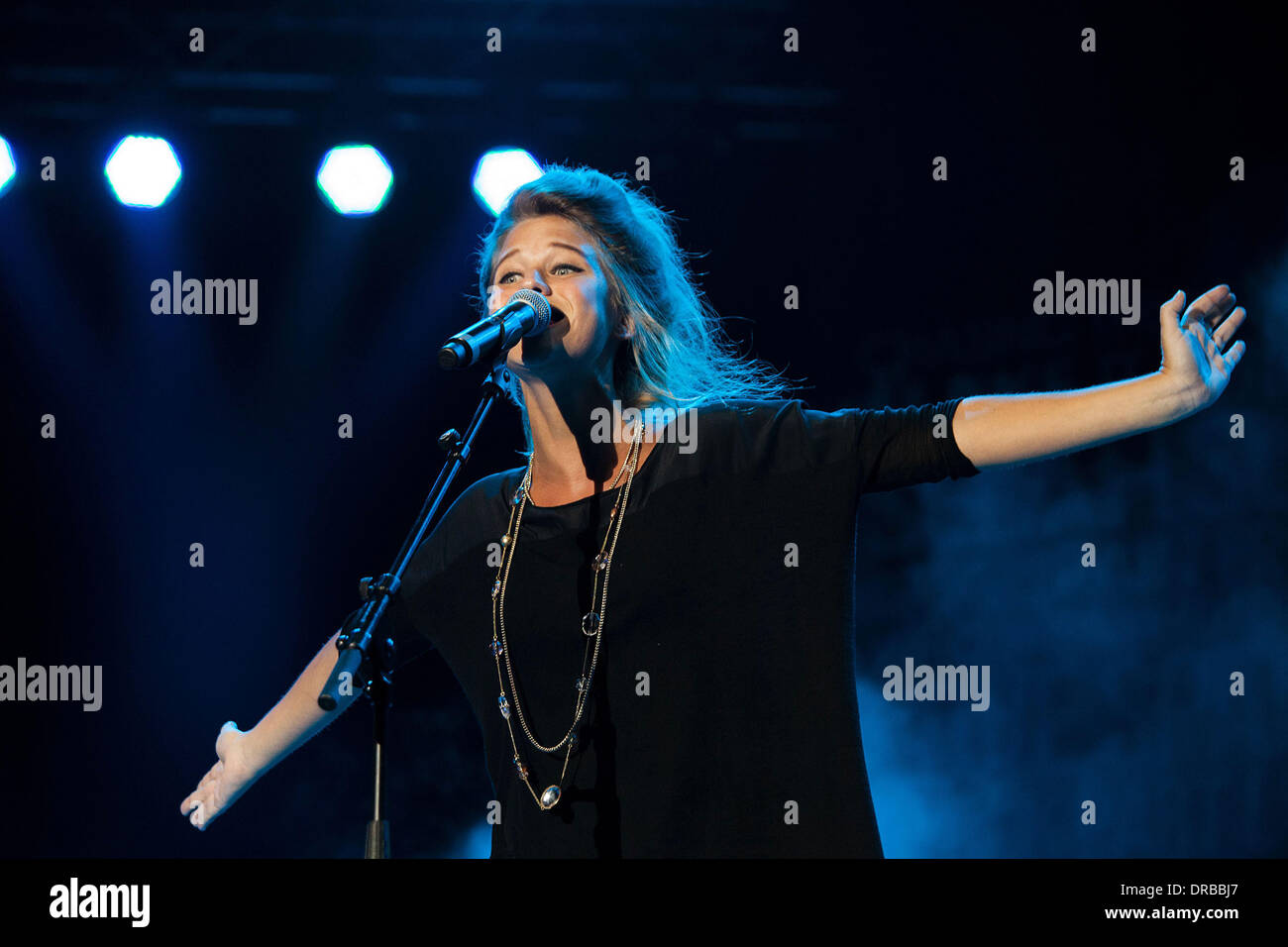 Selah sue hi-res stock photography and images - Alamy