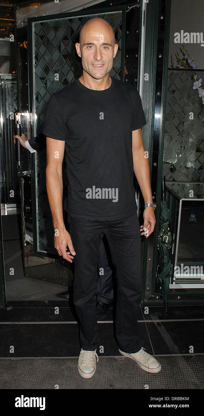 Mark arnott hi-res stock photography and images - Alamy