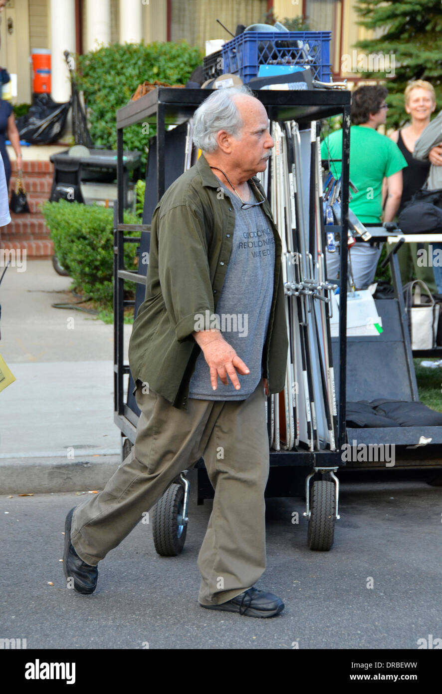 Richard Dreyfus on the set of " Very Good Girls" Dakota Fanning and ...