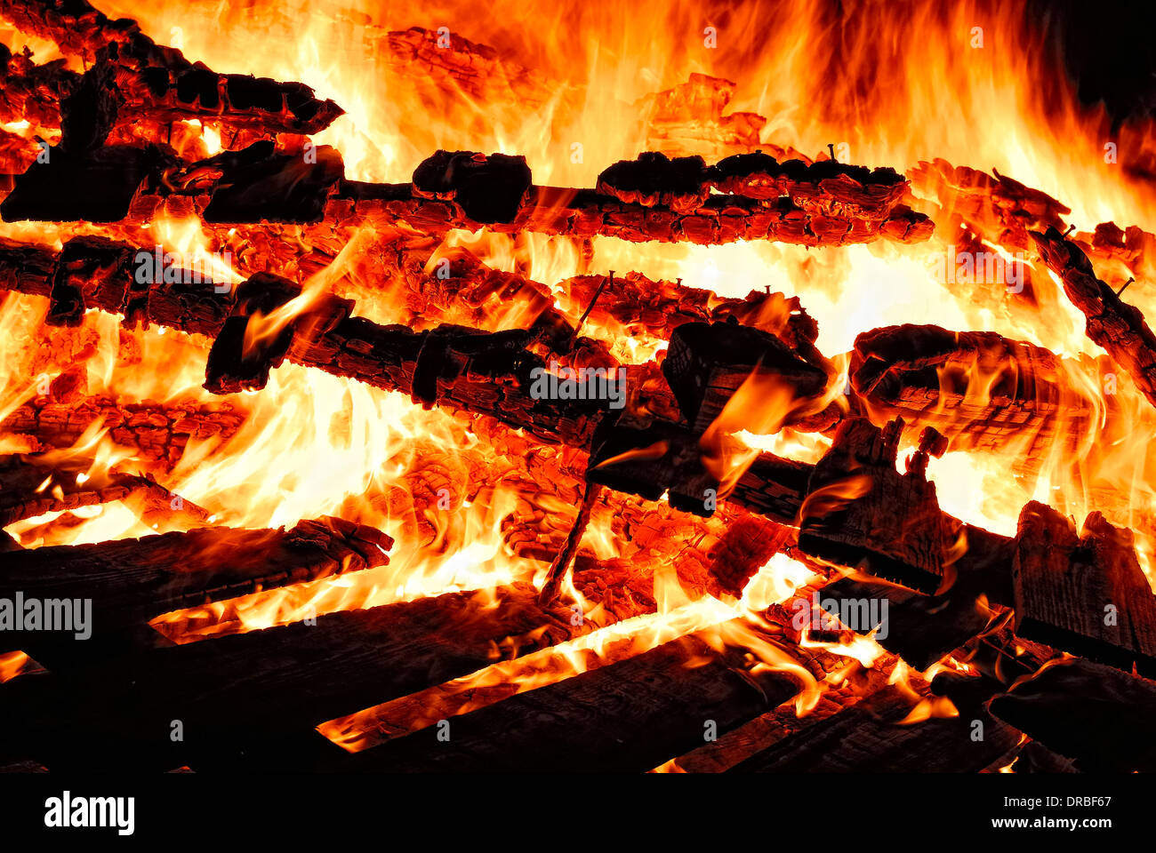 Wall of flames hi-res stock photography and images - Alamy
