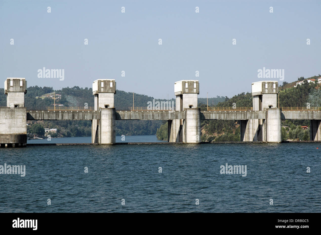 DAM ON THE RIVER DOURO IN PORTUGAL Stock Photo - Alamy