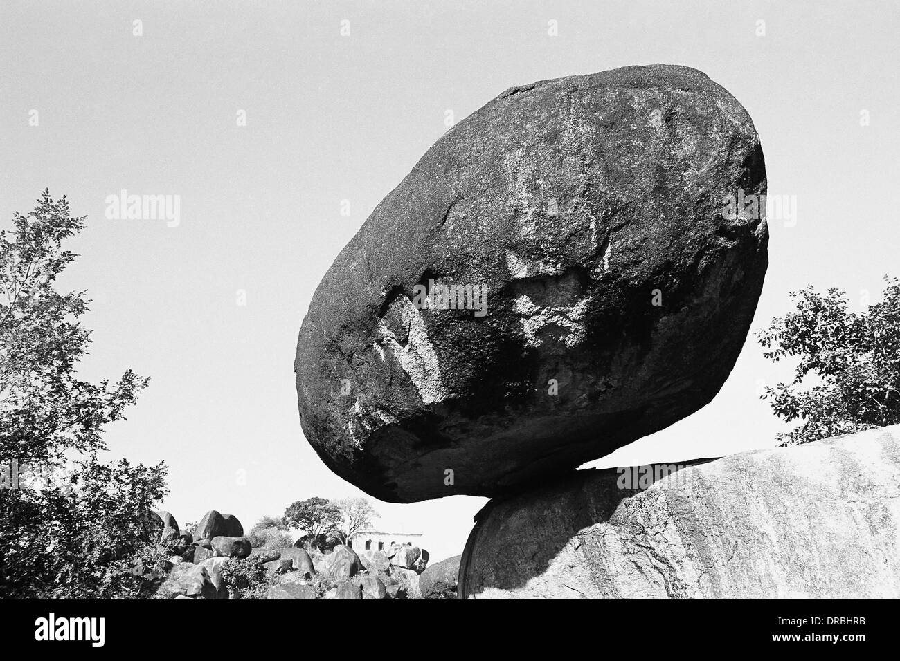 Balancing rocks jabalpur hi-res stock photography and images - Alamy