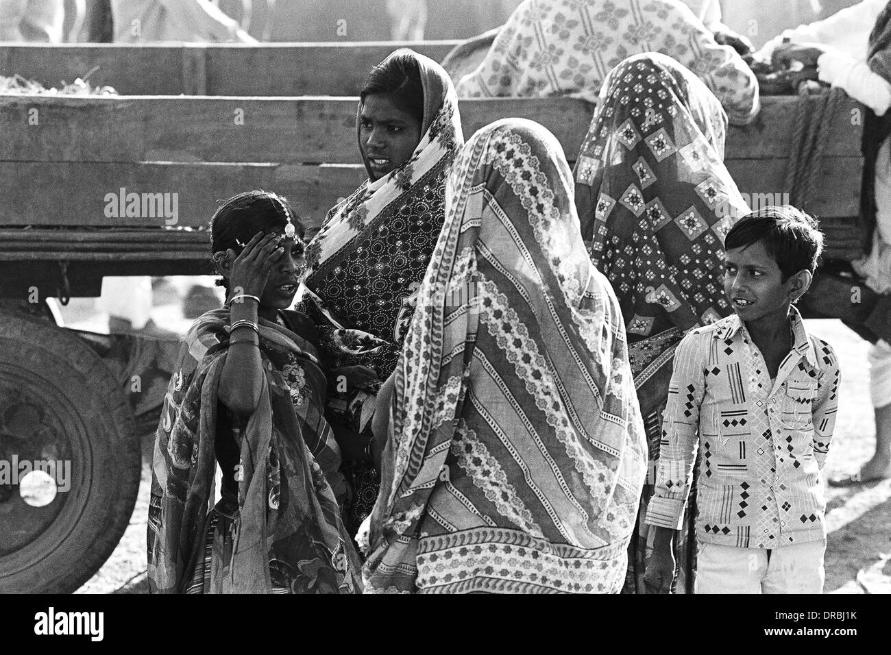 Women and children, Vautha fair, Gujarat, India, 1983 Stock Photo - Alamy