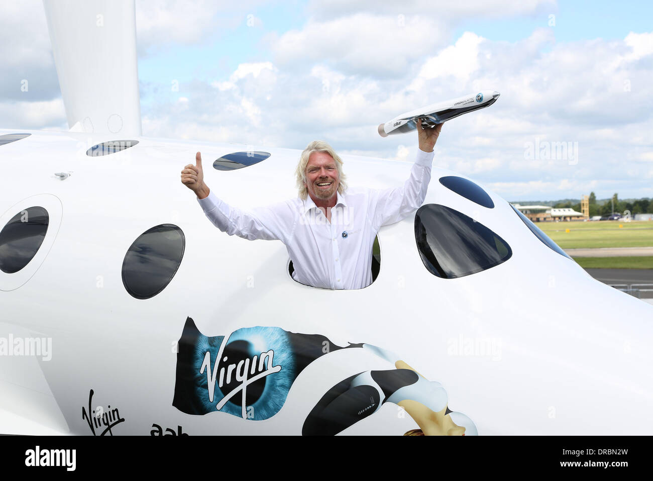 Sir Richard Branson The Virgin Galactic Team at 2012 Farnborough Air ...