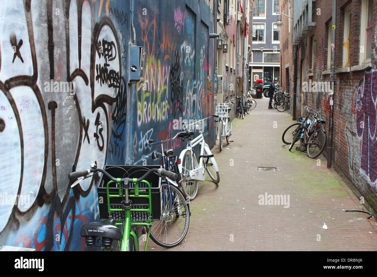 Alleyway amsterdam hi-res stock photography and images - Alamy