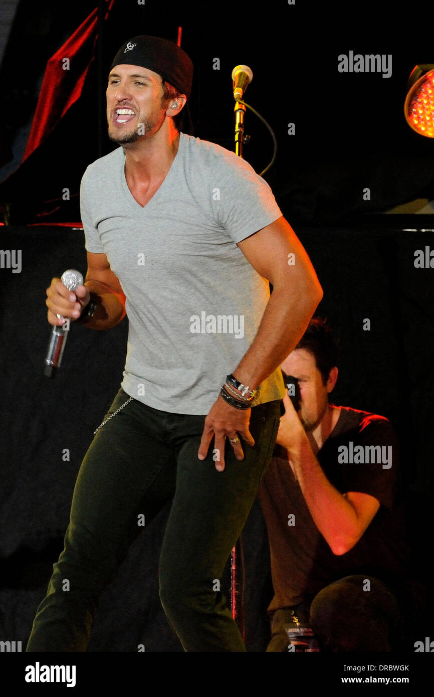 Luke Bryan performs at Molson Canadian Amphitheatre as opening support ...