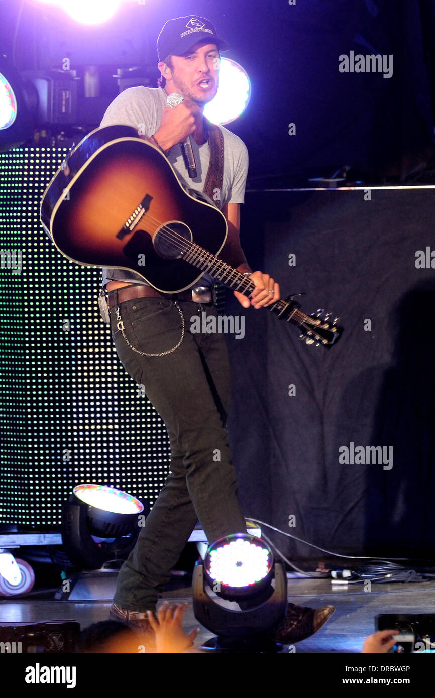 Luke Bryan performs at Molson Canadian Amphitheatre as opening support ...