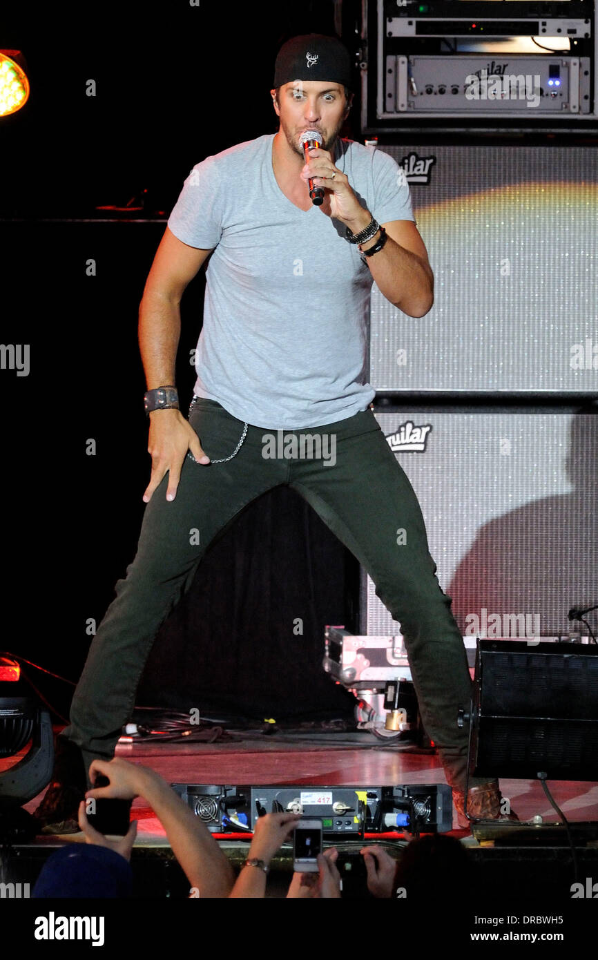 Luke Bryan performs at Molson Canadian Amphitheatre as opening support ...