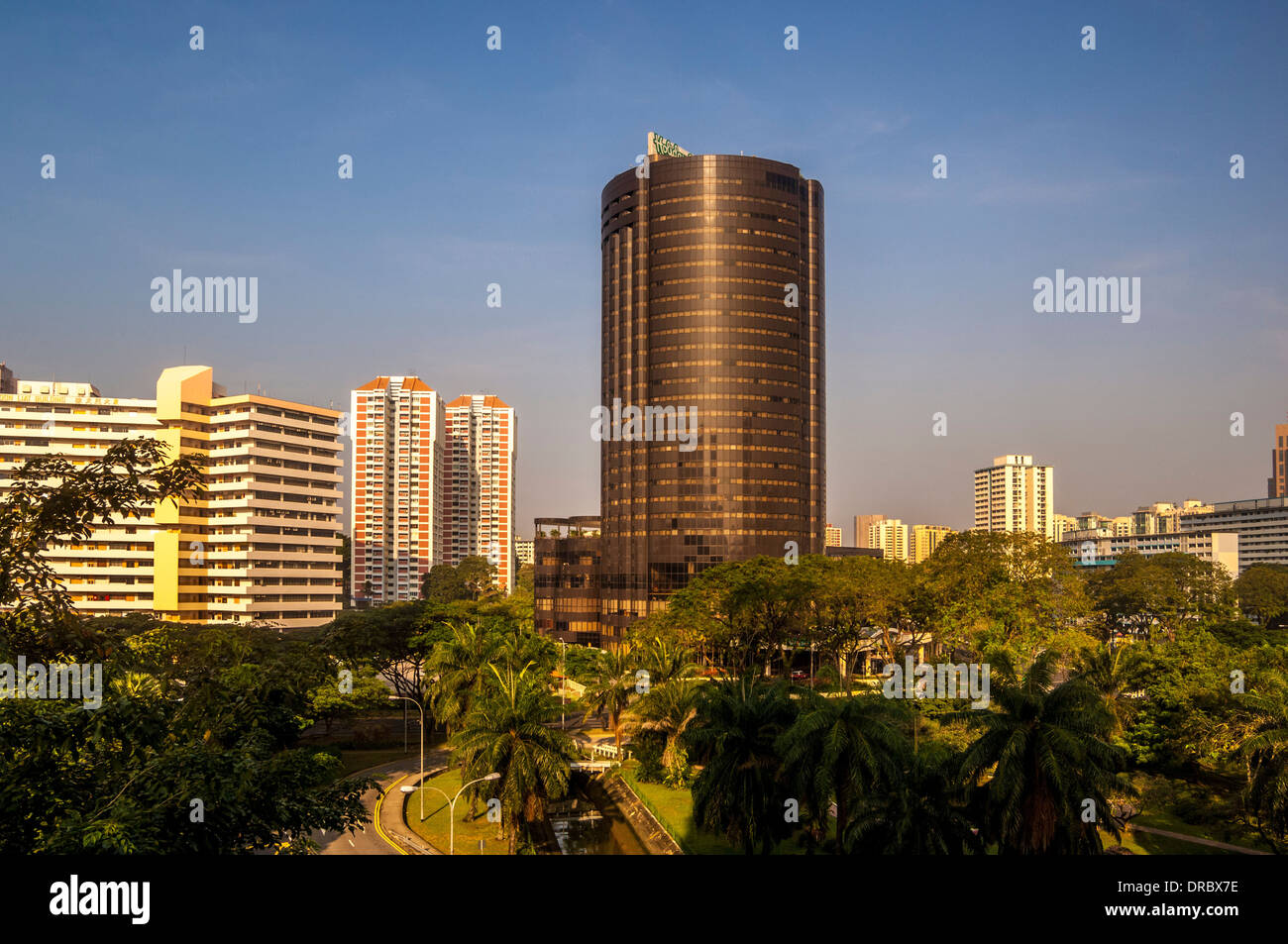Holiday inn singapore atrium hi-res stock photography and images - Alamy