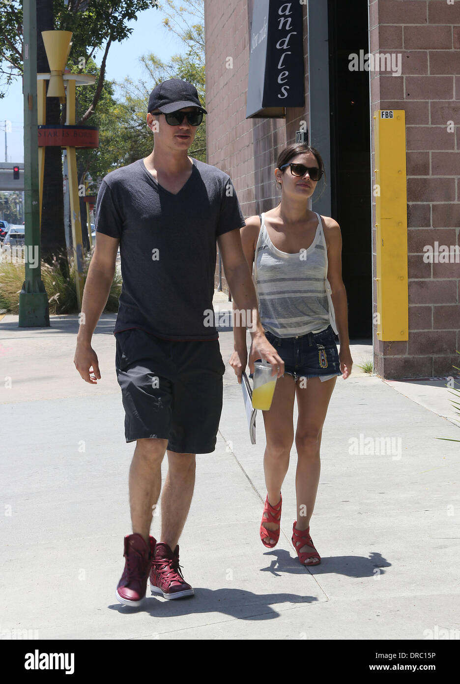 Rachel Bilson and boyfriend Hayden Christensen visit furniture stores ...