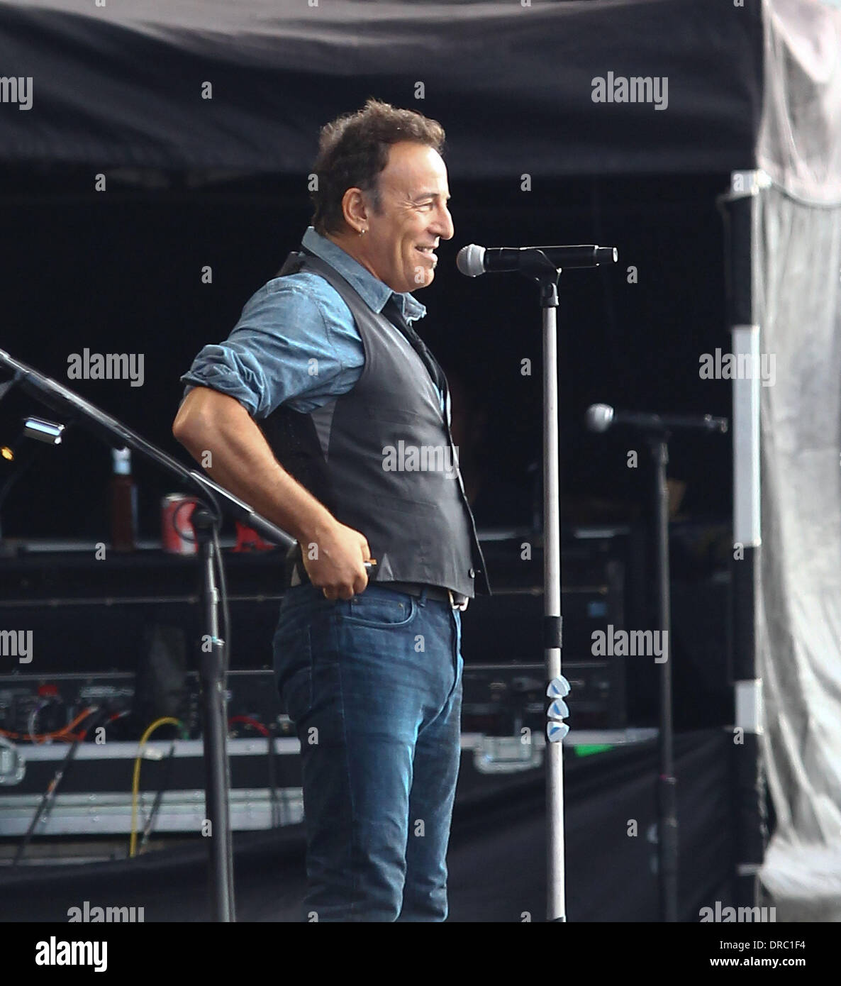 Bruce springsteen paparazzi hi-res stock photography and images - Alamy