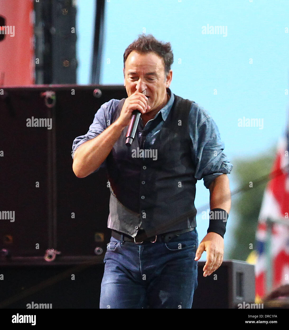 Bruce springsteen paparazzi hi-res stock photography and images - Alamy