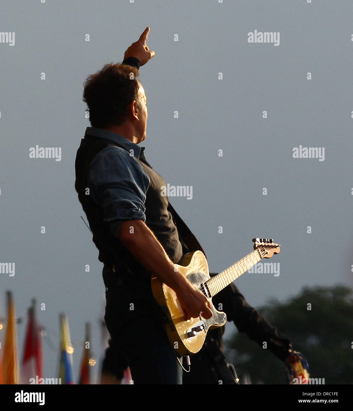 Bruce springsteen paparazzi hi-res stock photography and images - Alamy