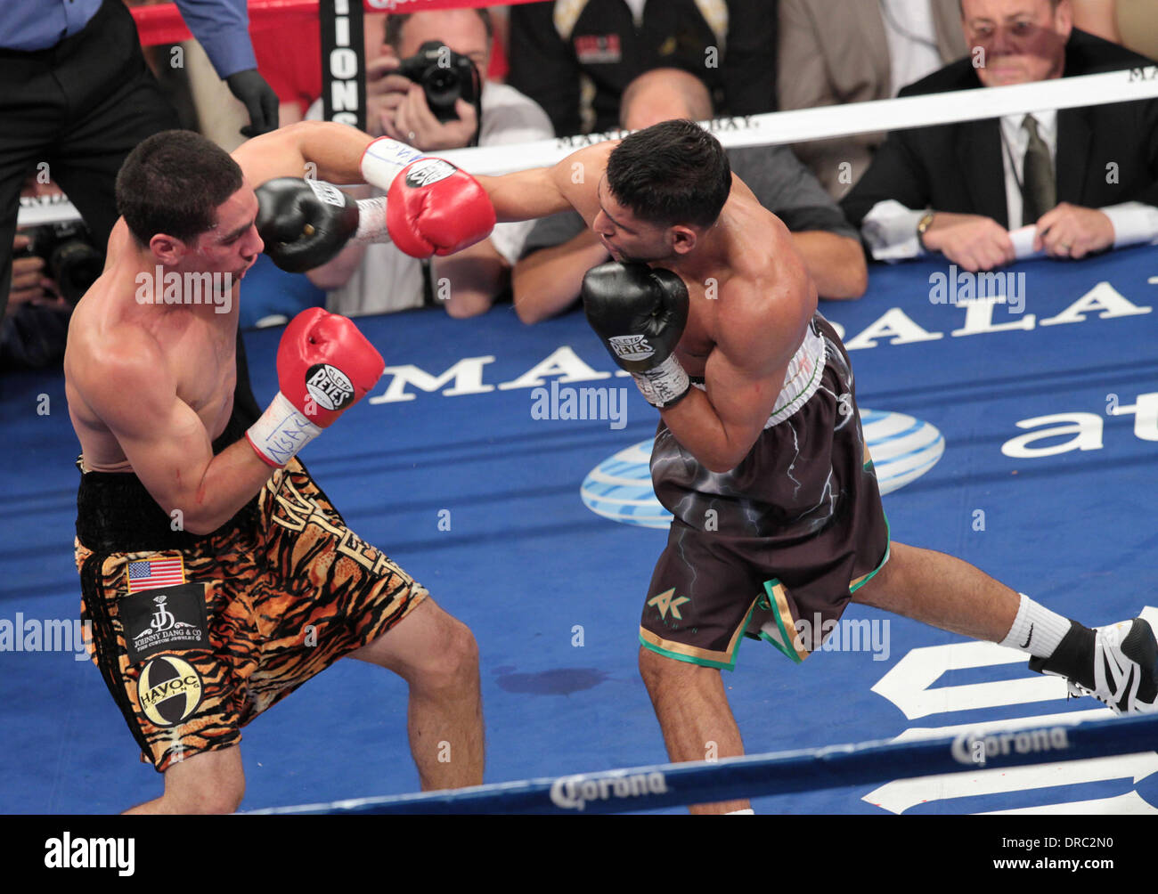 Amir Khan and Danny Garcia Amir Khan vs. Danny Garcia WBC/WBA Super ...