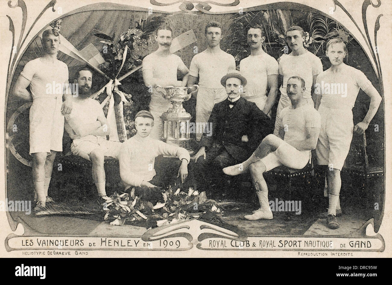 Henley rowing regatta hi-res stock photography and images - Alamy