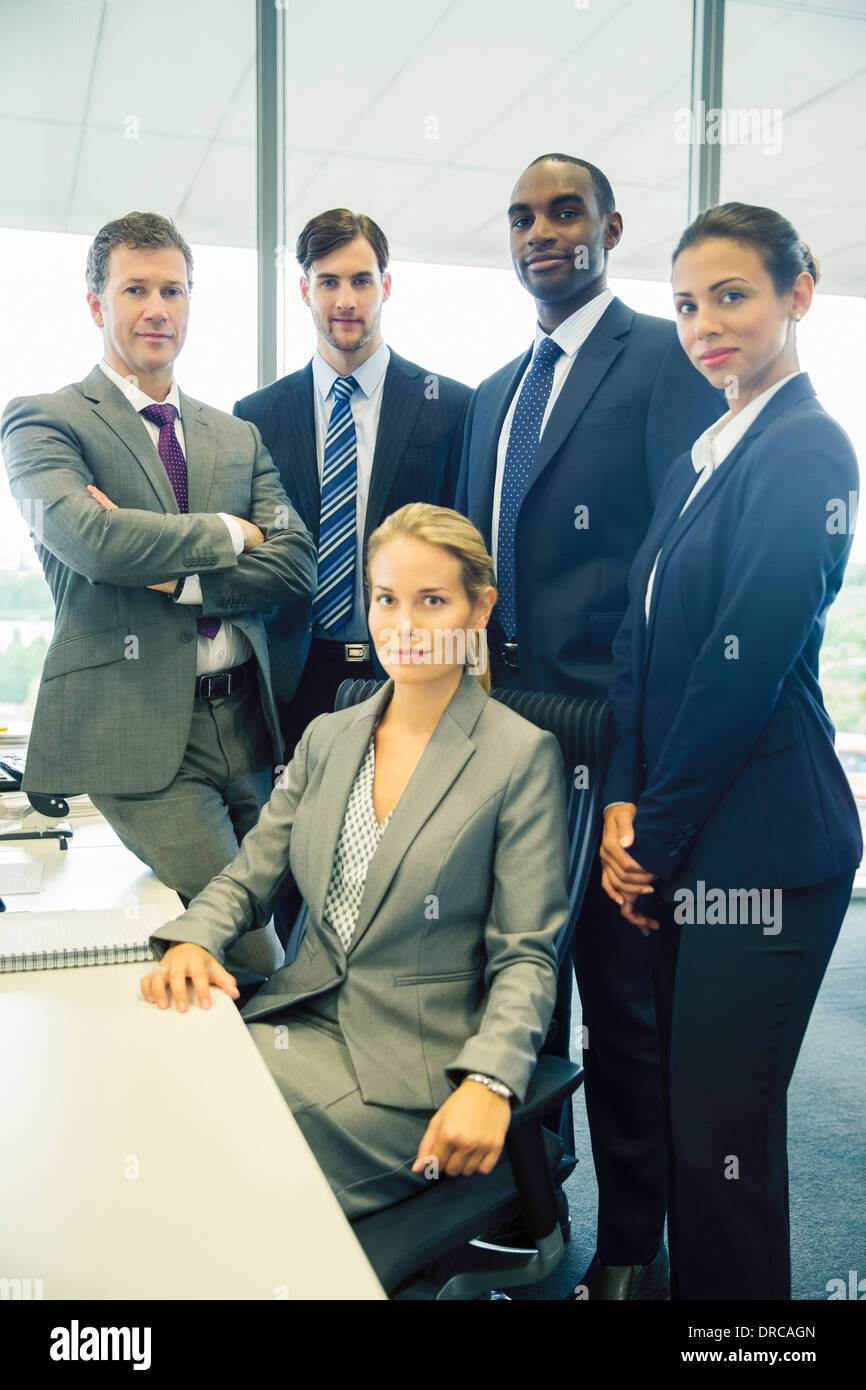 Business people smiling hi-res stock photography and images - Alamy