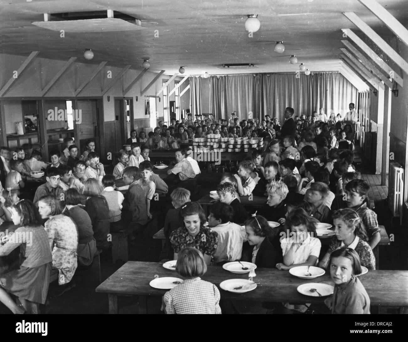 Evacuee ww2 hi-res stock photography and images - Alamy