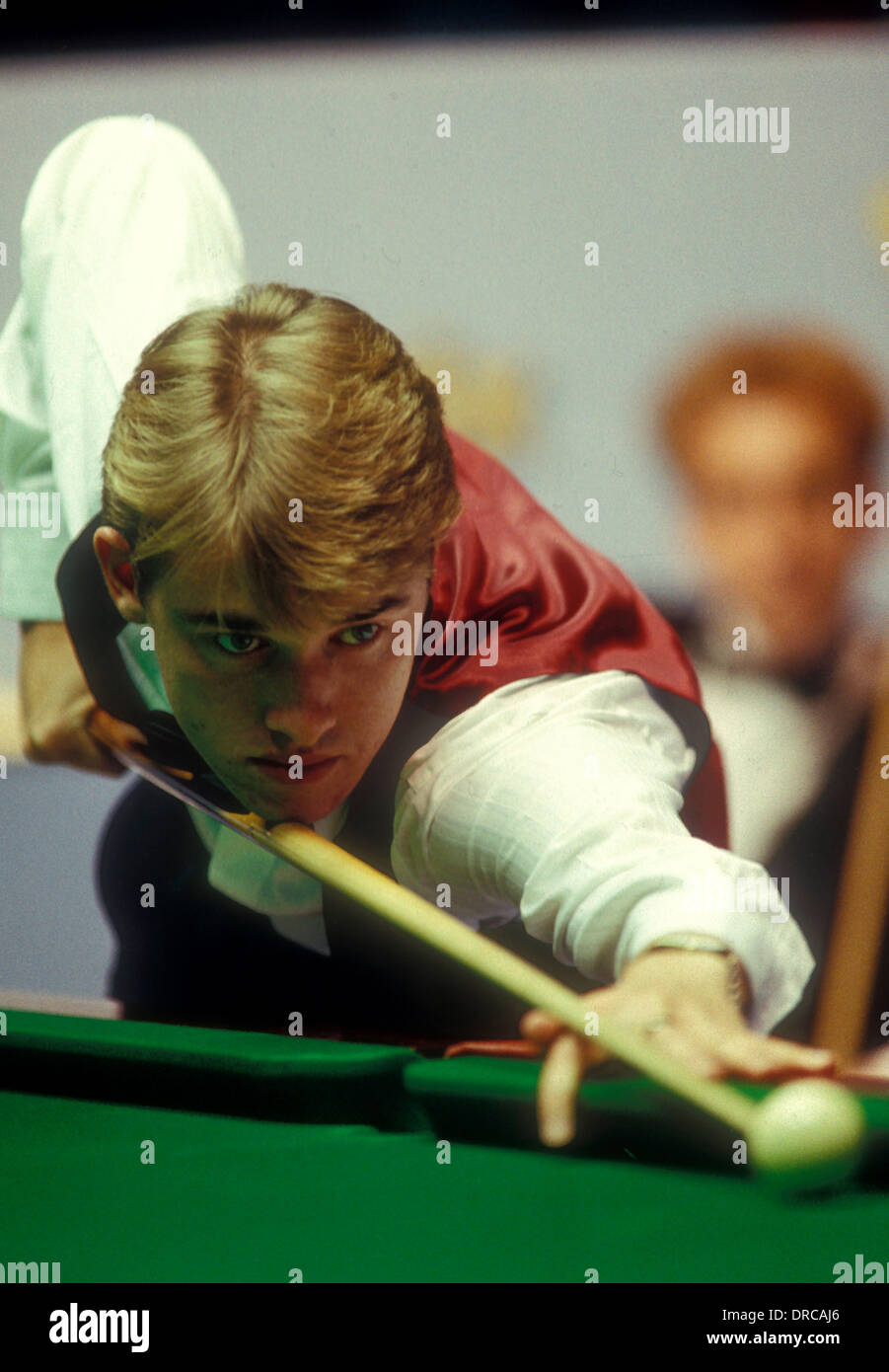 English professional snooker player hi-res stock photography and images ...