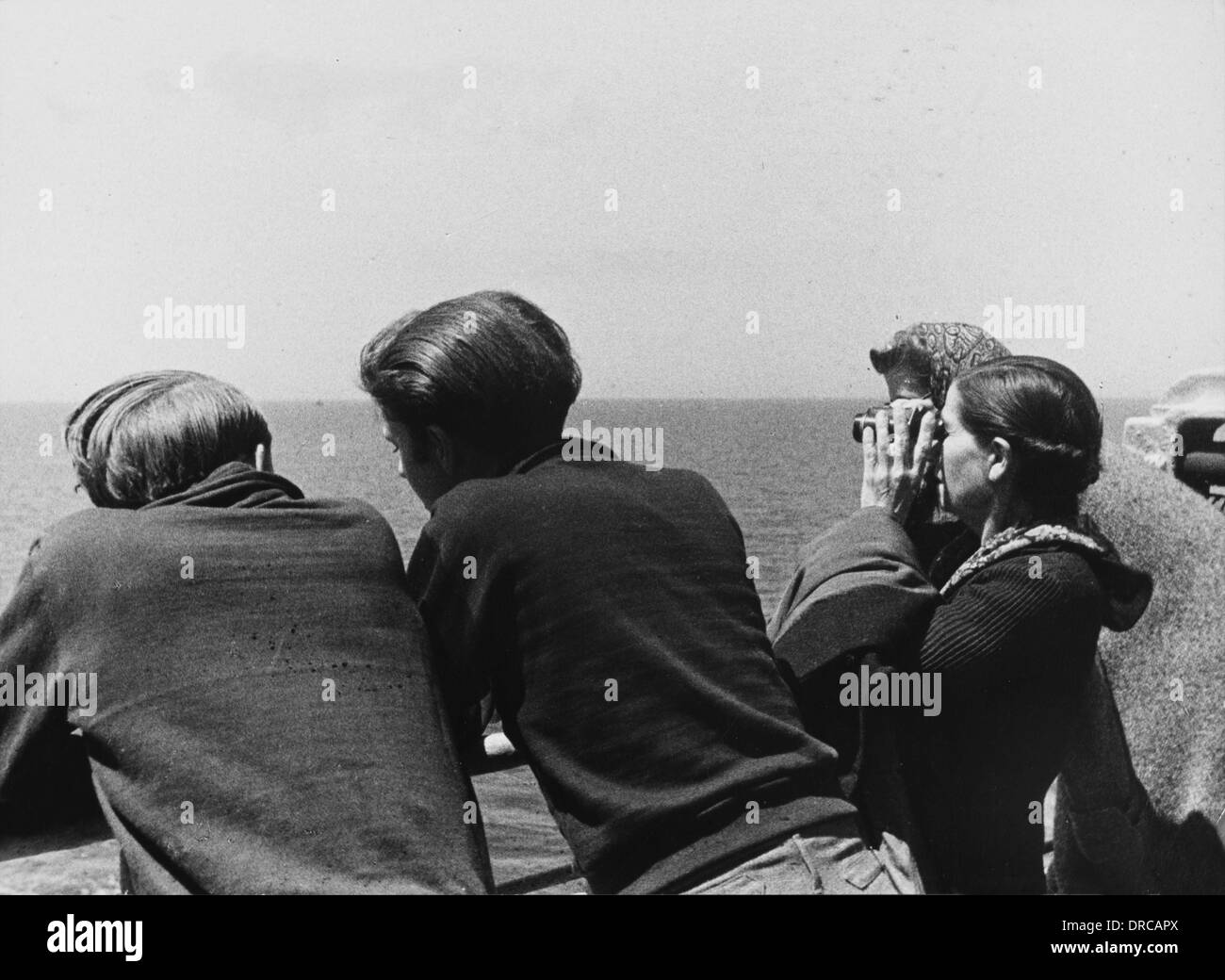 Spanish refugees Black and White Stock Photos & Images - Alamy
