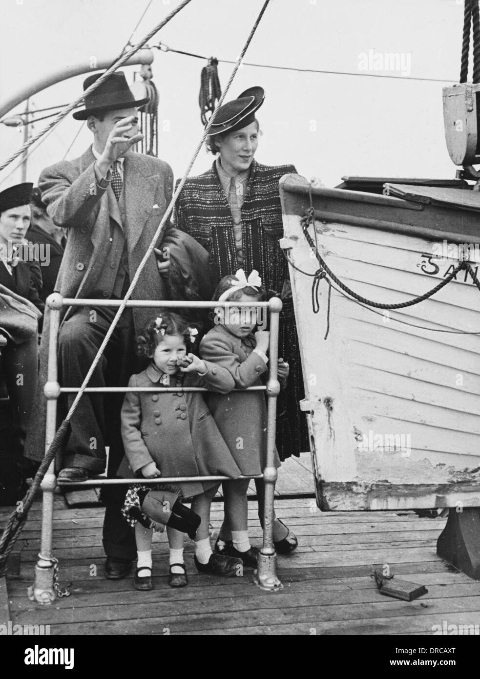 Evacuation from Ireland WWII Stock Photo - Alamy
