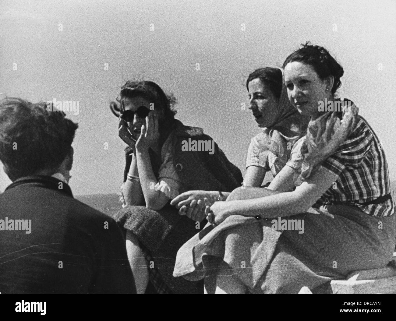 War refugees wwii hi-res stock photography and images - Alamy