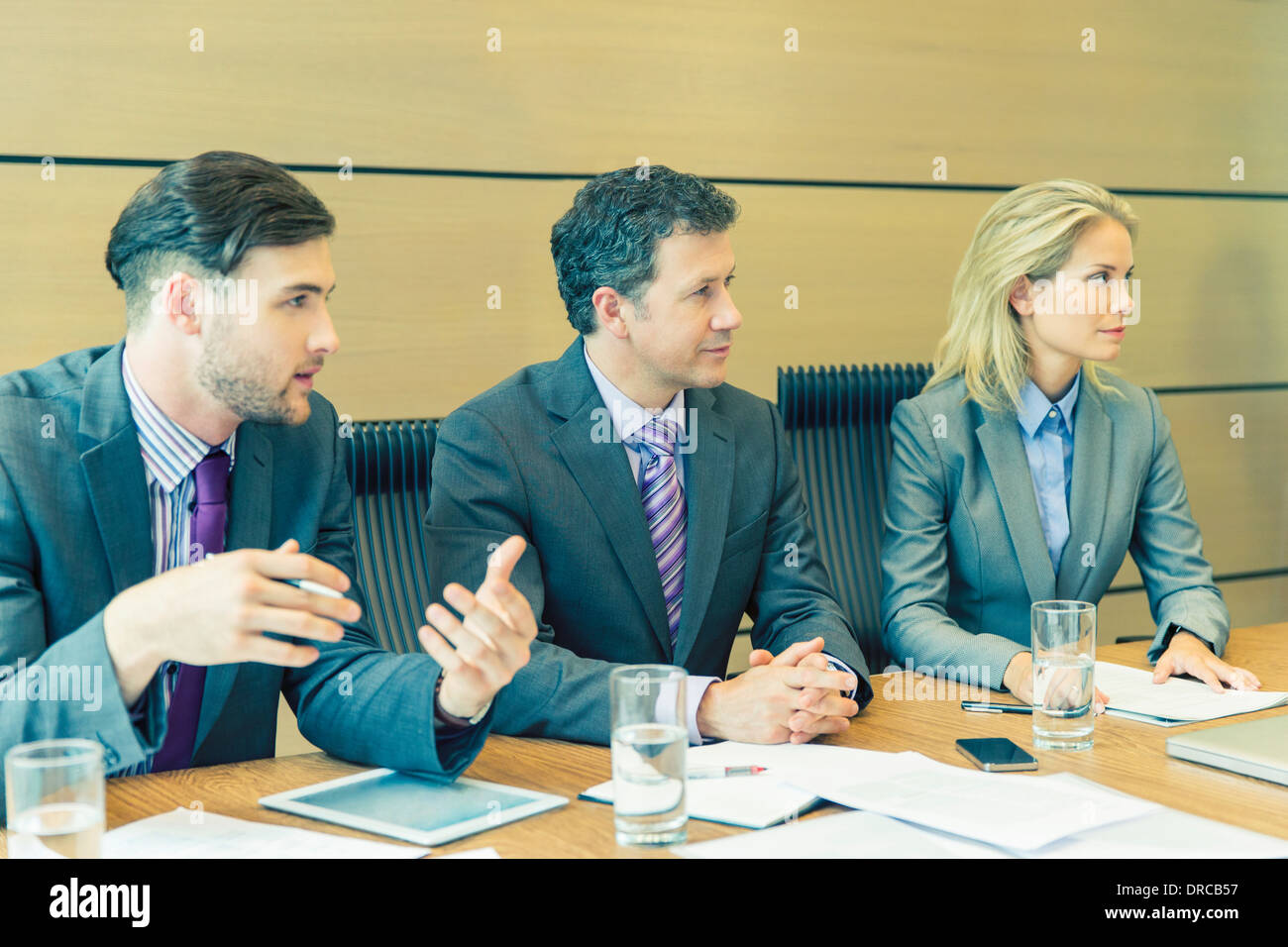People sitting in conference hi-res stock photography and images - Alamy