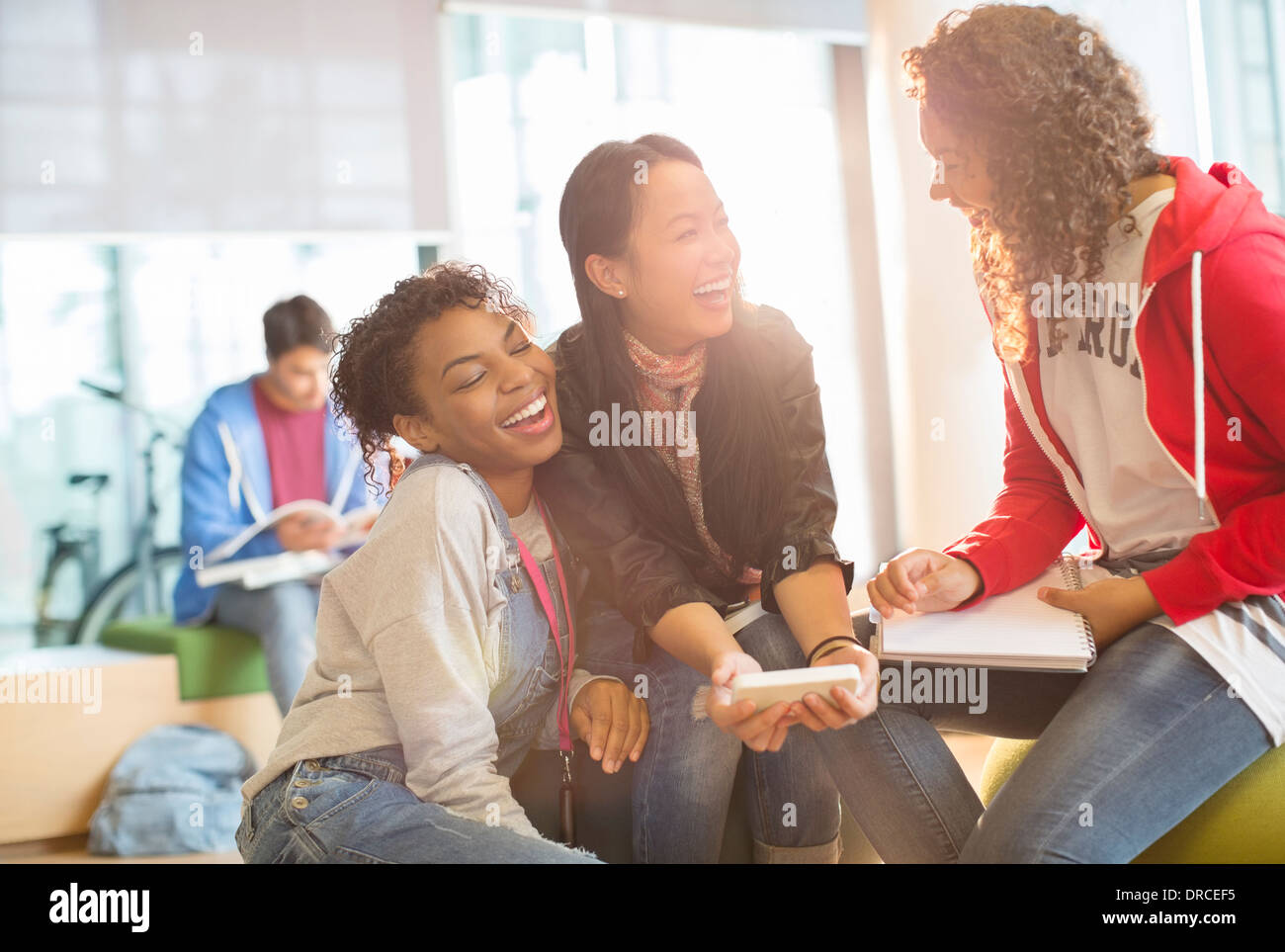 Black women students talking hi-res stock photography and images - Alamy