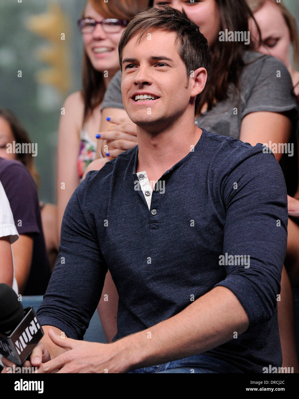 Jonathan Patrick Moore Cast of The L.A. Complex appears on MuchMusic's ...