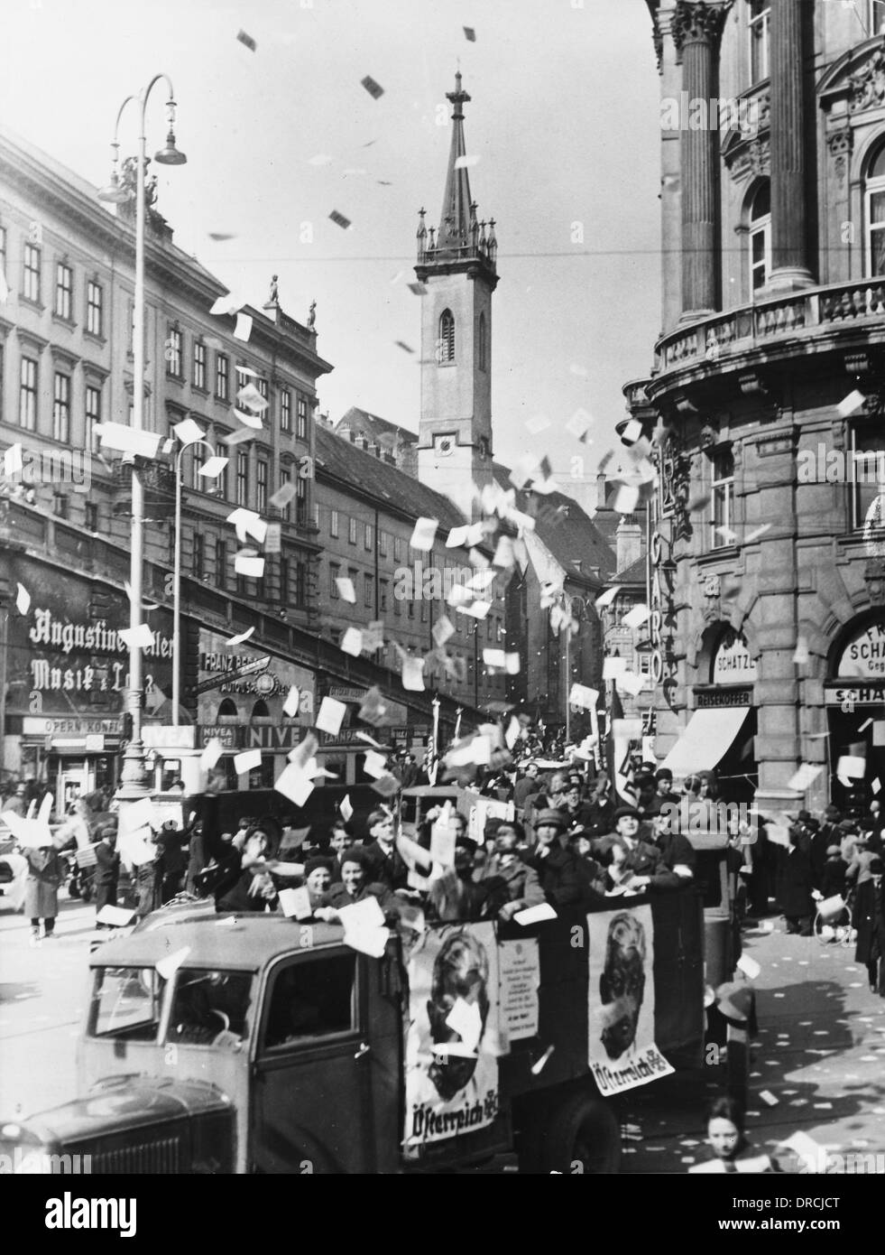 Vienna wwii hi-res stock photography and images - Alamy