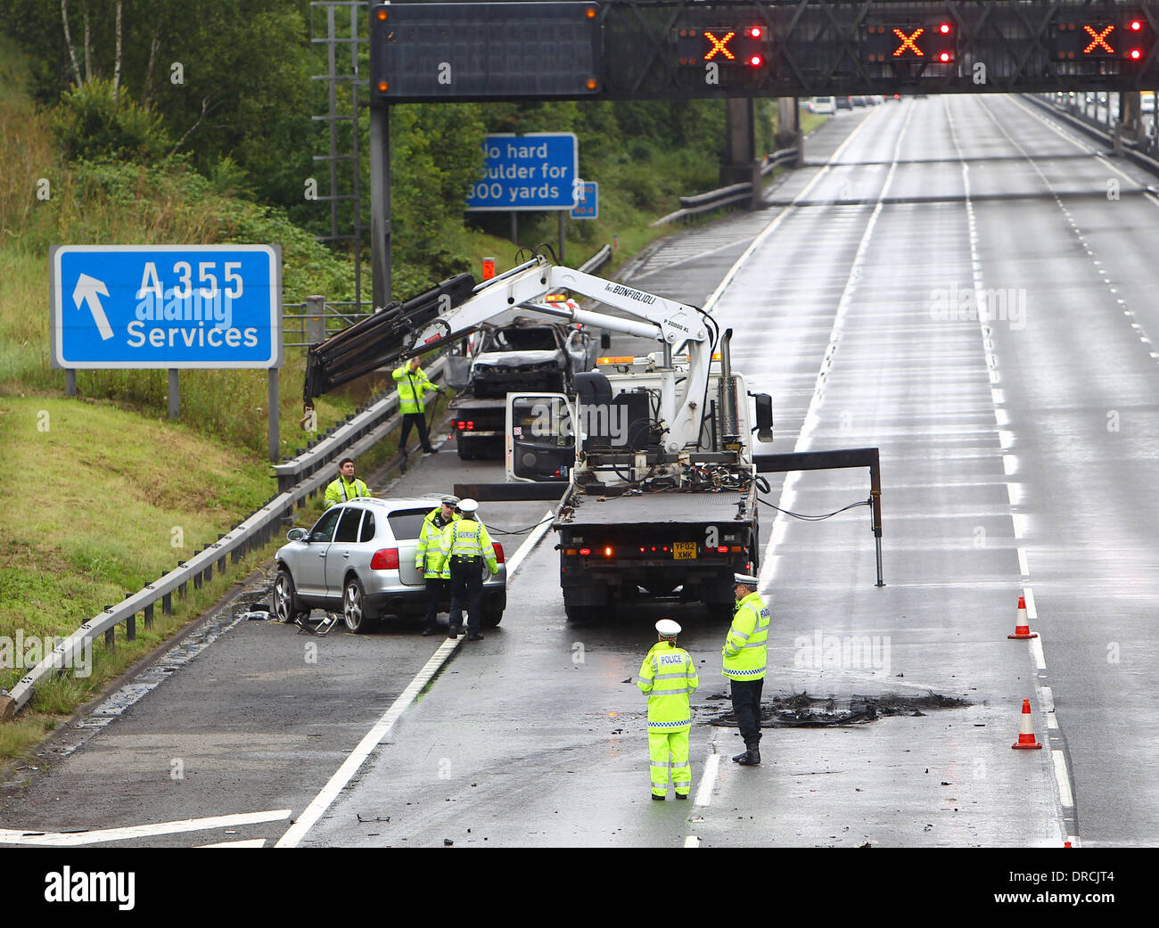 Road traffic accident on m40 hi-res stock photography and images - Alamy