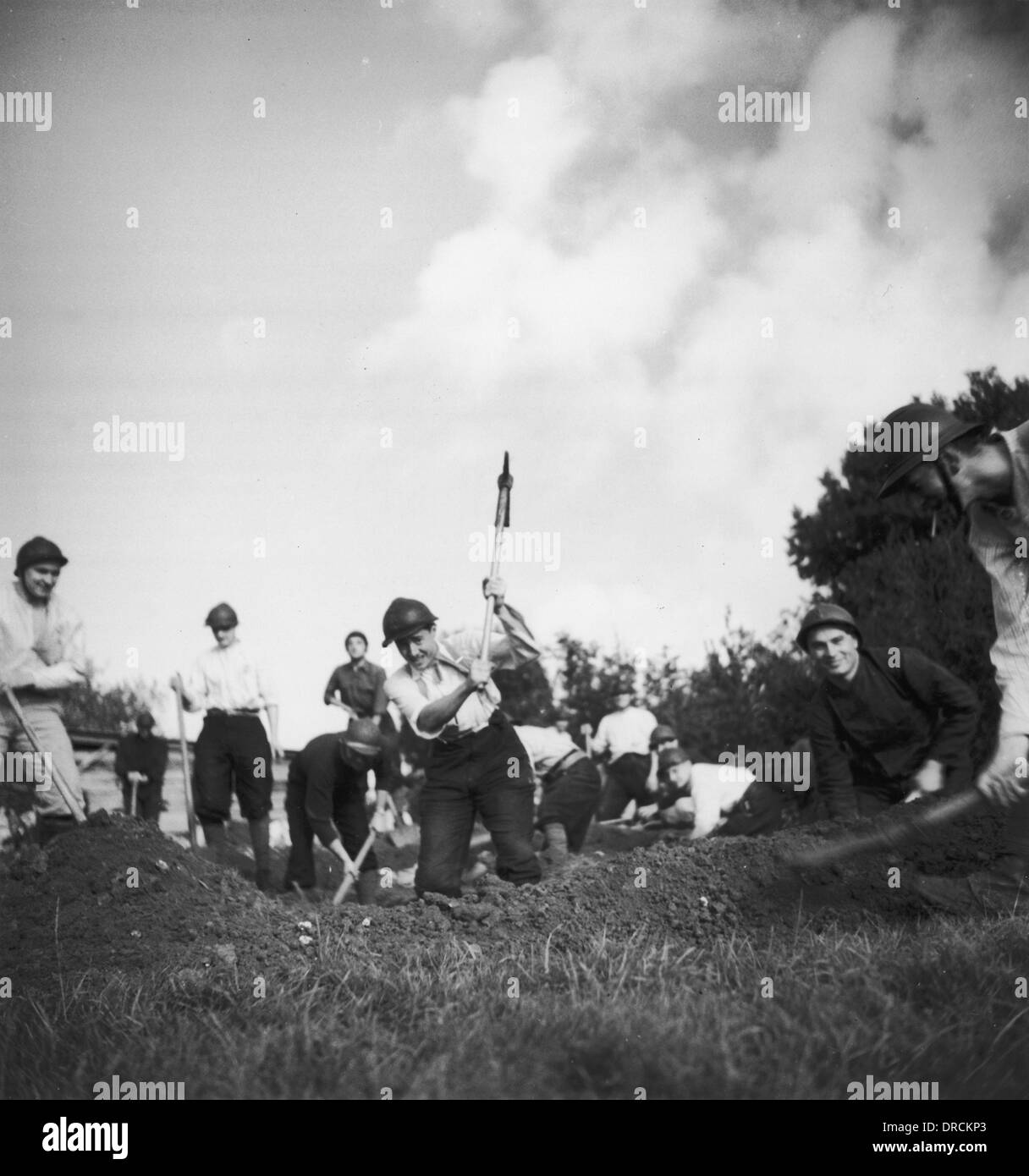 French soldiers world war ii training hi-res stock photography and ...