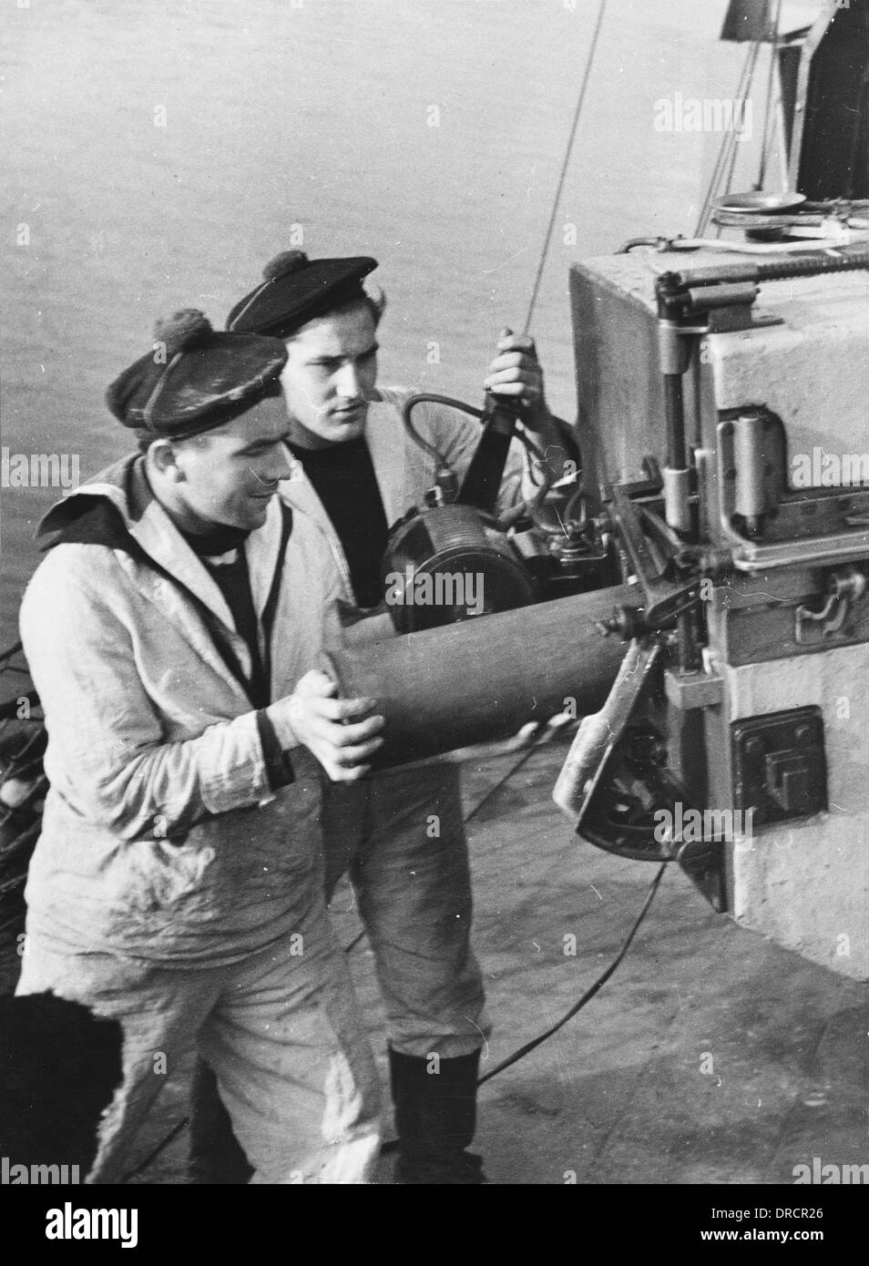 Wwii destroyer hi-res stock photography and images - Alamy