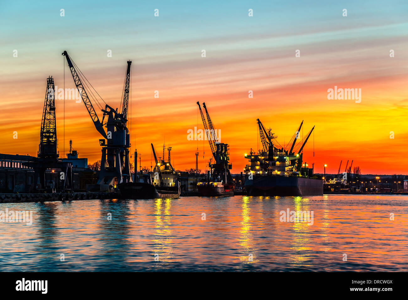 Port during night hi-res stock photography and images - Alamy