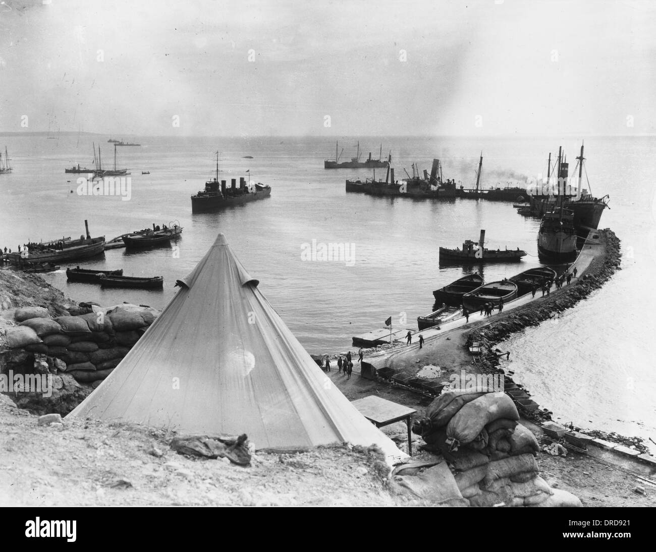 Gallipoli war ships hi-res stock photography and images - Alamy