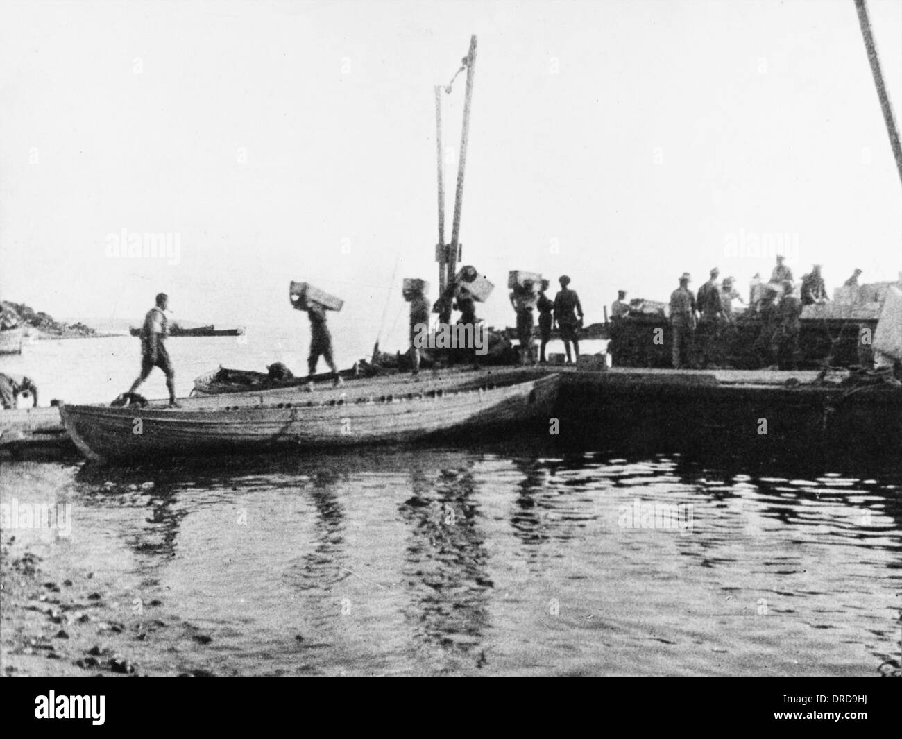 Unloading supplies WWI Stock Photo - Alamy