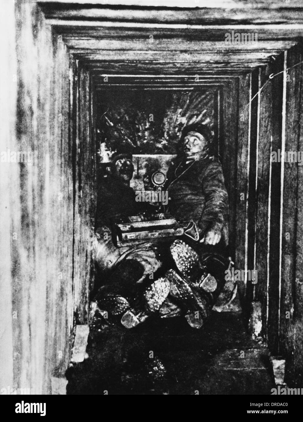 Listening post wwi hi-res stock photography and images - Alamy