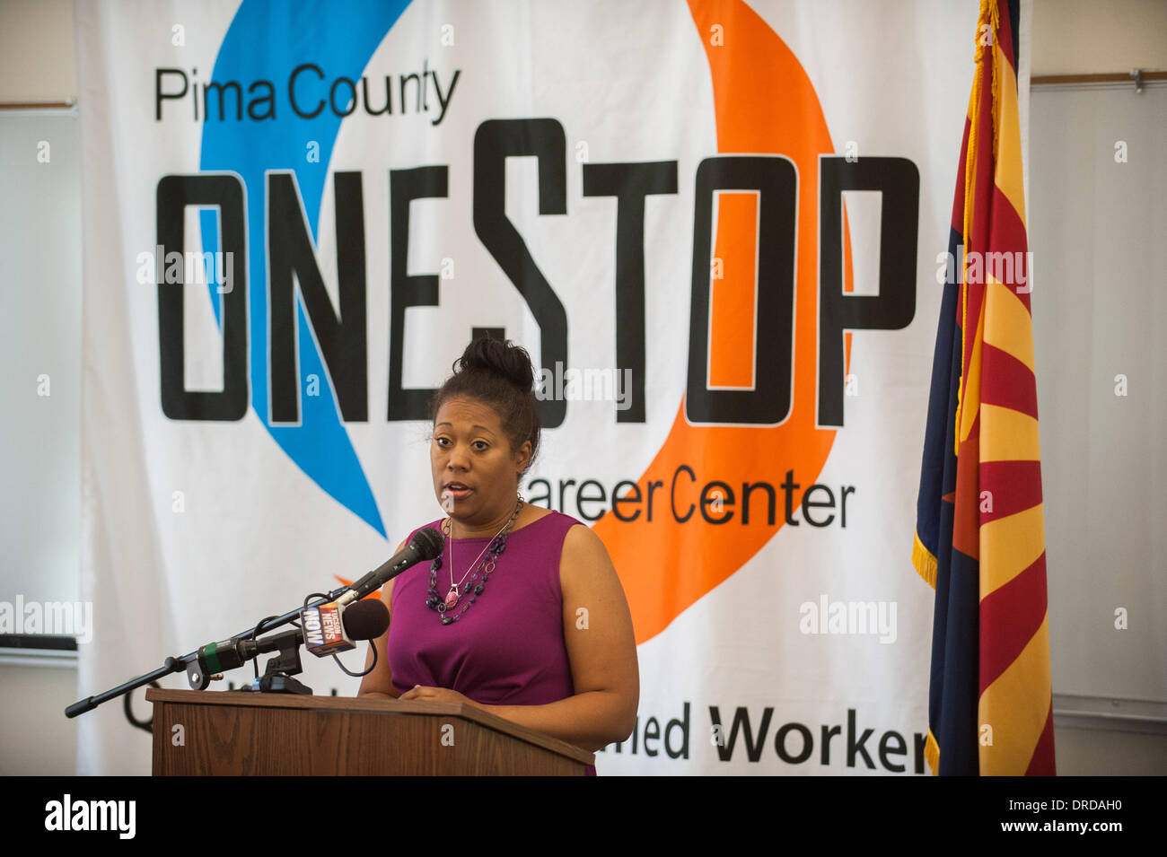 Tucson, Arizona, USA. 23rd Jan, 2014. TAMI DEAN, an unemployed woman ...