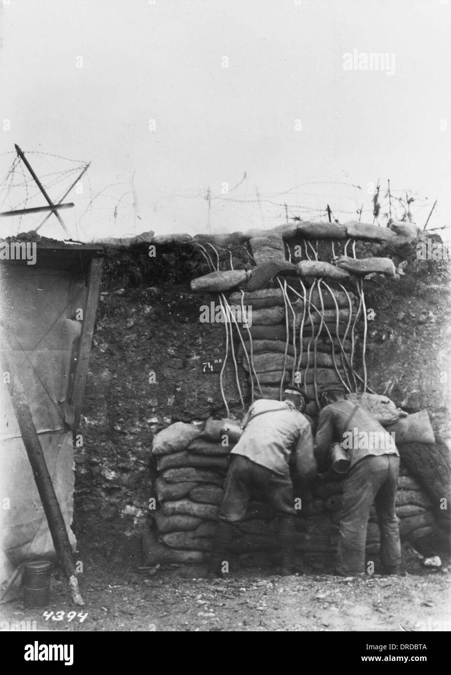 Ww1 gas attack hi-res stock photography and images - Alamy