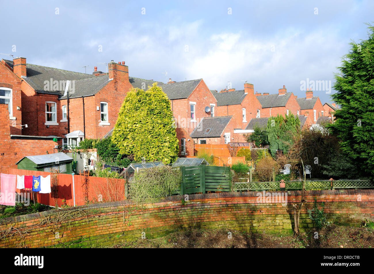 Terracing housing hi-res stock photography and images - Alamy