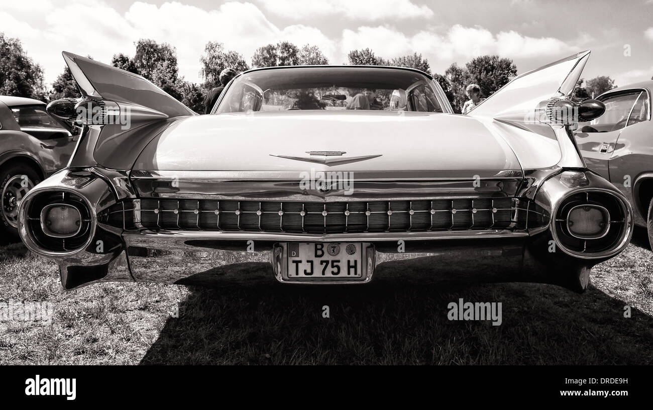 Full-size luxury car Cadillac Sixty Special Fleetwood, rear view, black ...