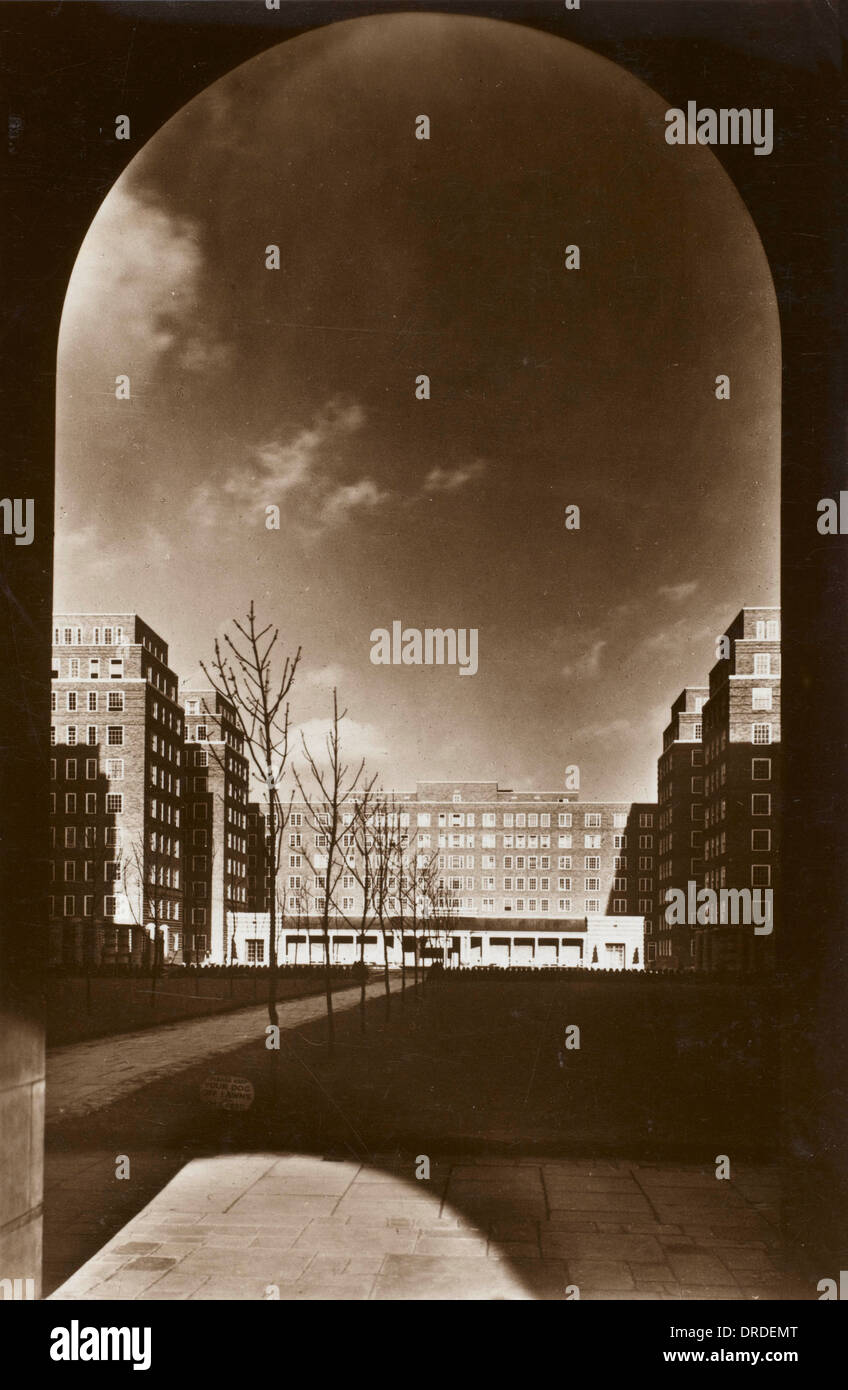 Dolphin Square - Pimlico, London Stock Photo - Alamy